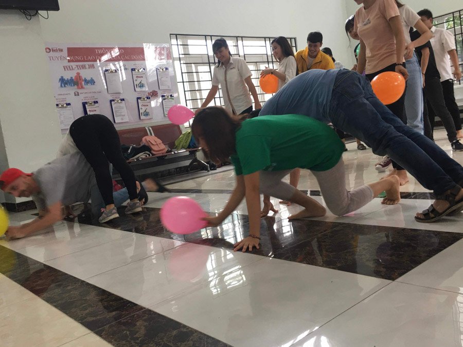 Activity class with local children - Volunteer Overseas with IVI